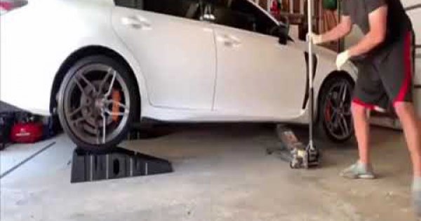 Guy Wrecks His Car Using A Floor Jack | Webfail - Fail Pictures and ...