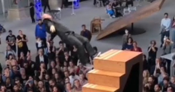 Never Give Up: A Performance With Stairs And A Trampoline | Webfail ...