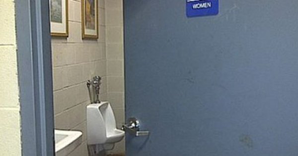 Toilet Facilities - Fail Picture | Webfail - Fail Pictures and Fail Videos