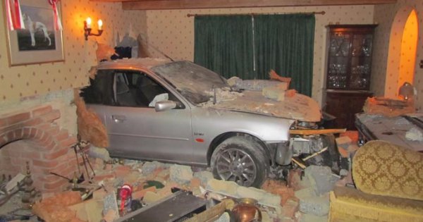 My new garage - Fail Picture | Webfail - Fail Pictures and Fail Videos